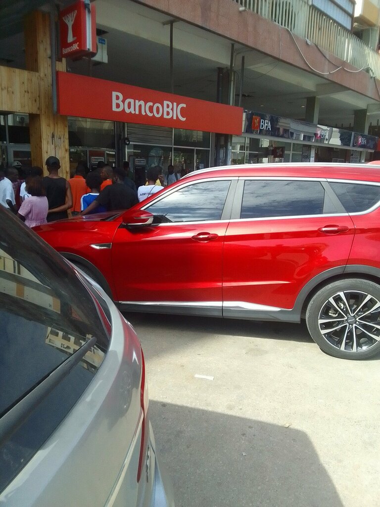 Banka Banco BIC, Loanda, foto