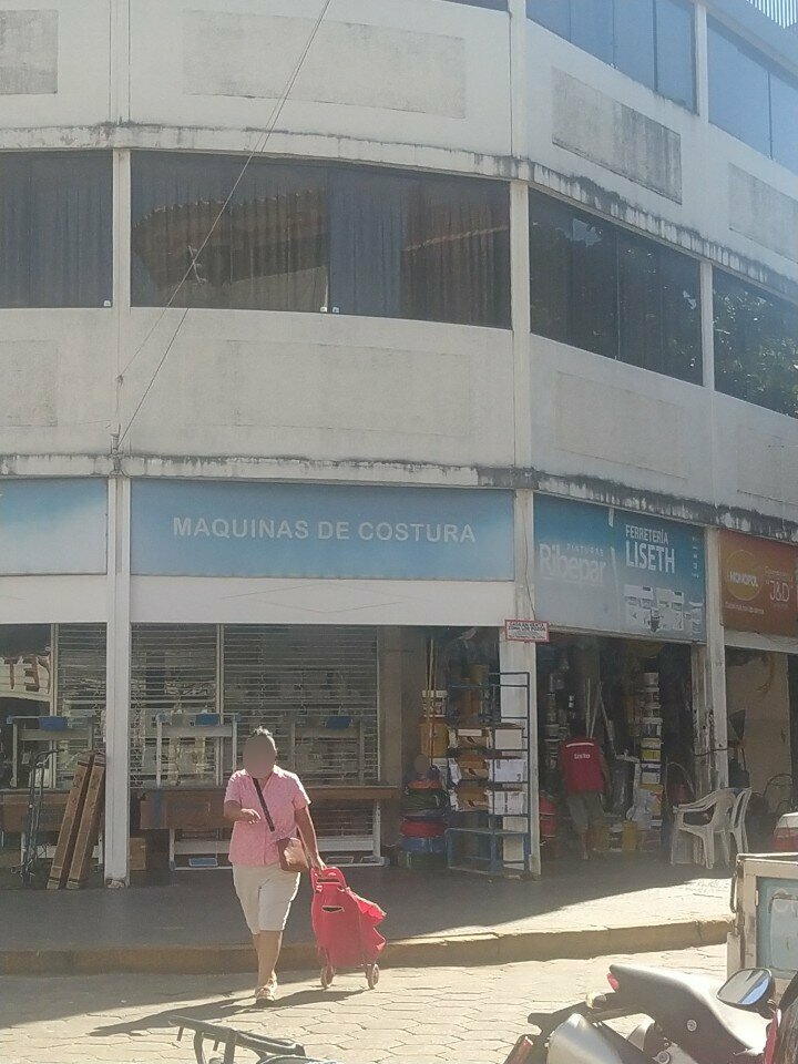 Dikiş ekipmanları Máquinas de costura, Santa‑Krus, foto
