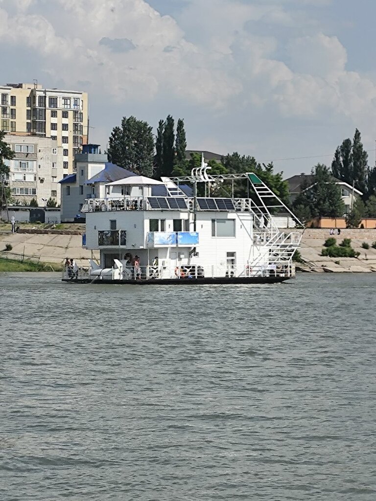 Plaj Warm current, Pavlodar eyaleti, foto