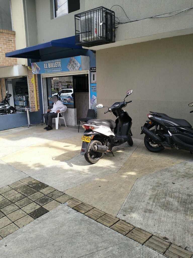 Kredi komisyoncuları Cambios El Billete № 2, Medellin, foto