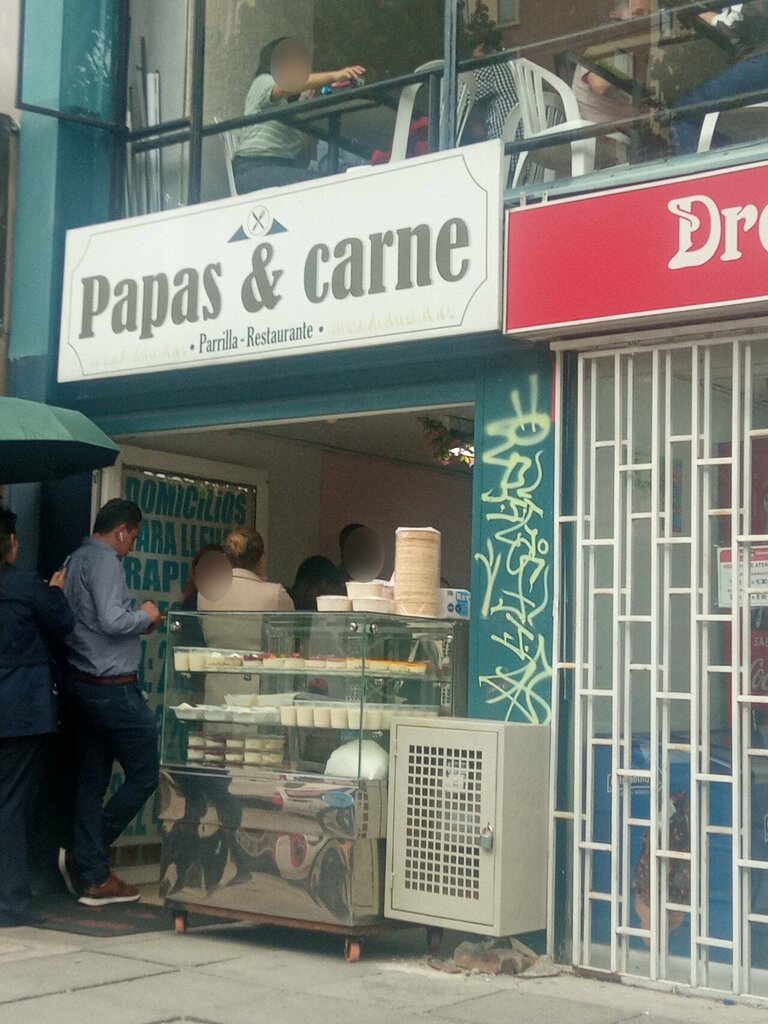 Restoran Parrilla restaurante Papas y Carne, Bogota, foto