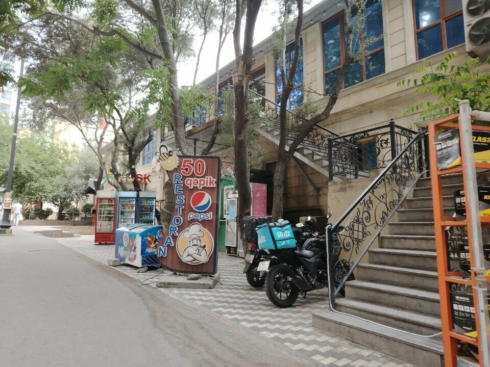 Kahve dükkanları 50 qəpik çay evi, Bakü, foto