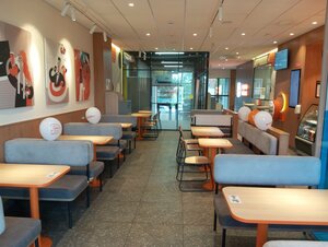 Dodo Pizza (ulitsa Dzerzhinskogo No:33), pizzacılar  Çernogorsk'tan