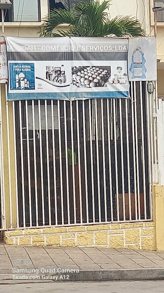 Kanatlı hayvan ürünleri ve yumurta Msnoah, Loanda, foto
