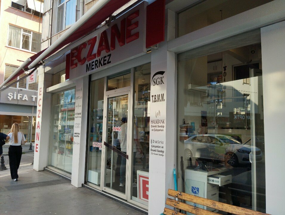 Eczaneler Merkez Eczanesi, İstanbul, foto