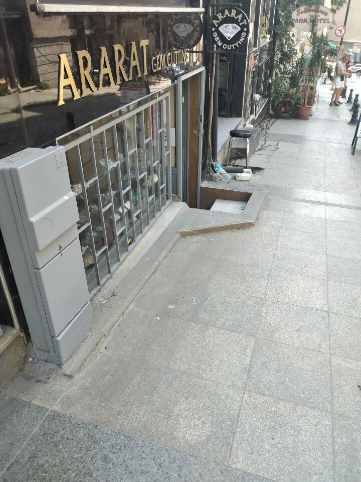 Taş işleme ekipmanları Ararat Gem Cutting, İstanbul, foto