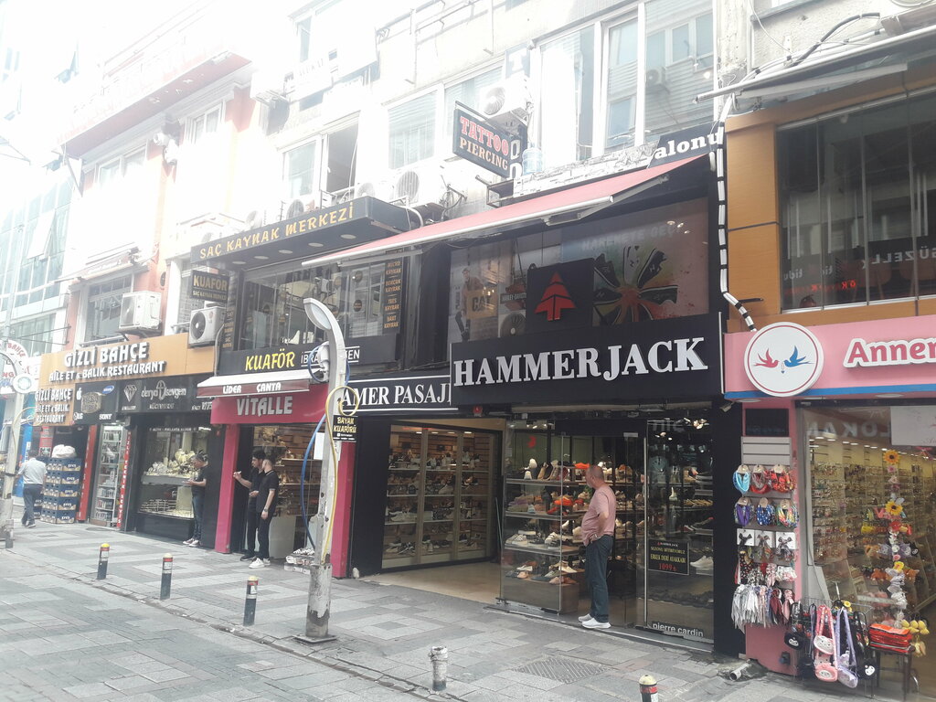 Avukatlar Avukat Uğur Akyalçın, İstanbul, foto