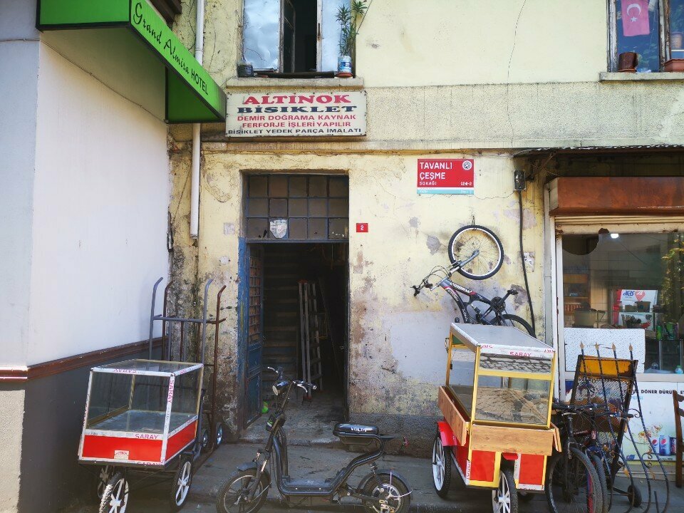 Bisiklet tamircileri Altınok Bisiklet, İstanbul, foto