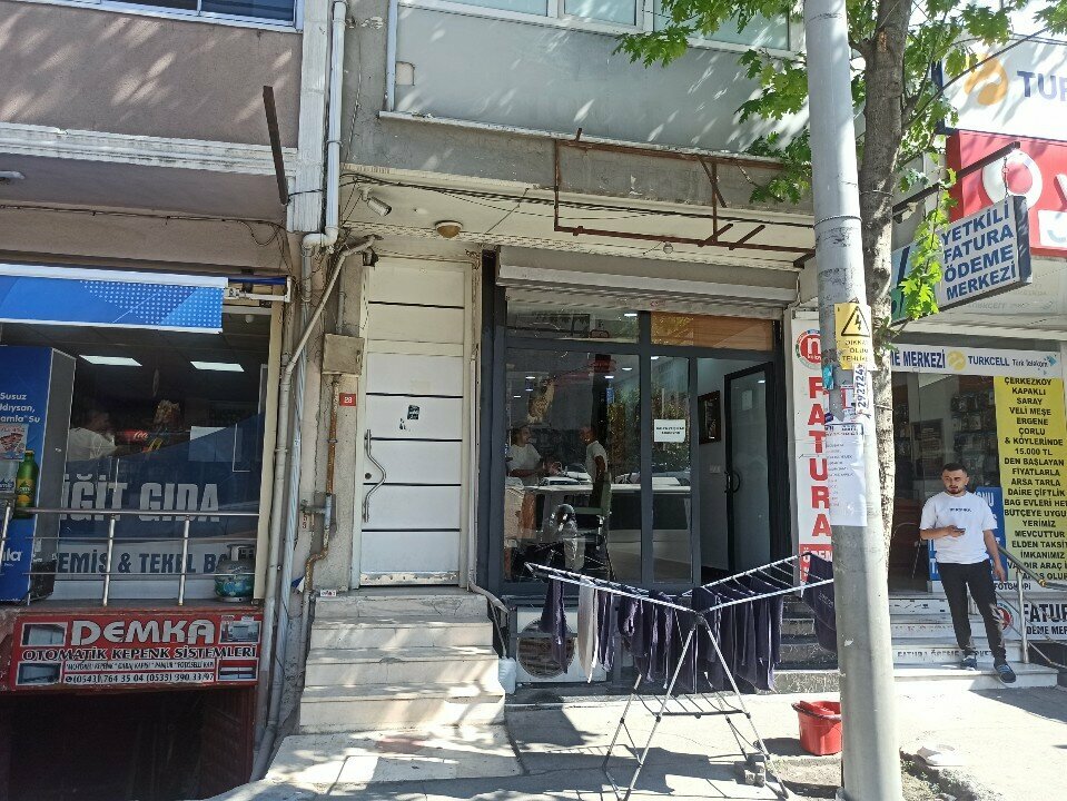 Kuaförler Salon Emre Erkek Kuaförü, İstanbul, foto