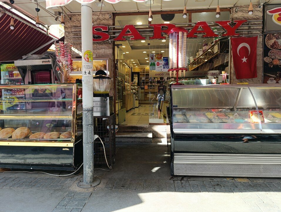 Pasta, şekerleme ve tatlı Saray Pastanesi, İzmir, foto
