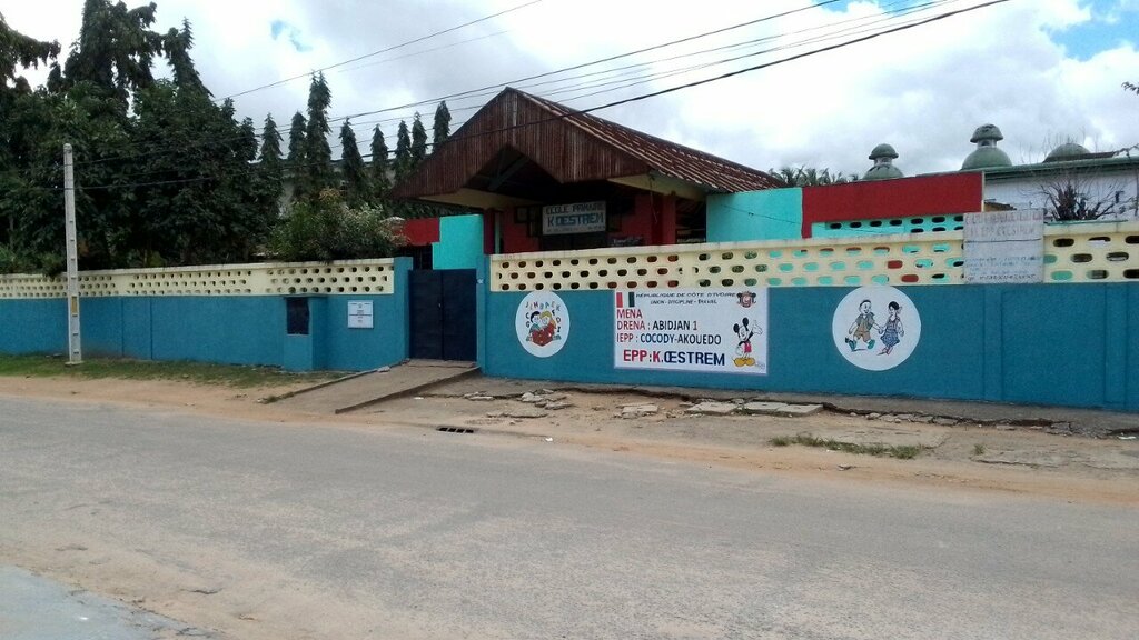 Ortaokul K. Oestrem Public Primary School, Abican, foto