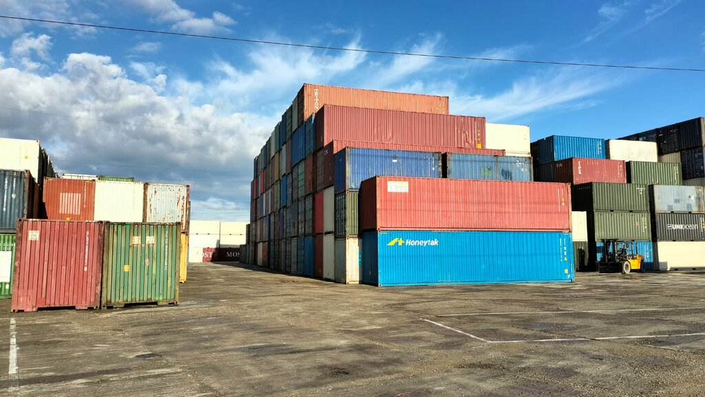 Kargo firmaları Terminal Babylon, Novorossiysk, foto