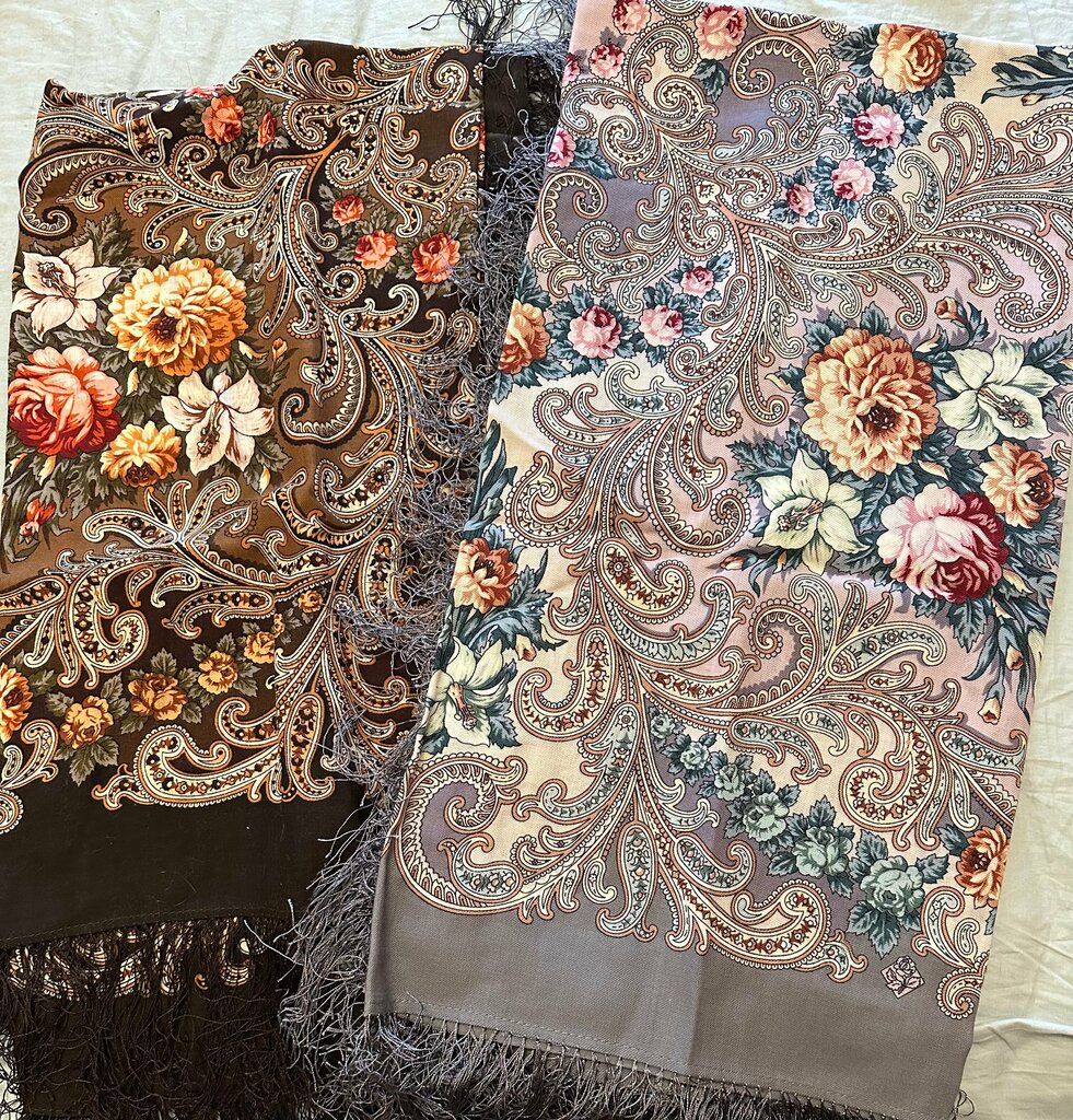 Tuhafiyeler Pavlovo Posad Shawls, Saint‑Petersburg, foto