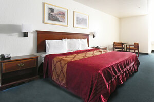 Oyo Inn & Suites (Texas, Bexar County, City of San Antonio, Northwest Loop 410 Acc Road), otel  San Antonio'dan