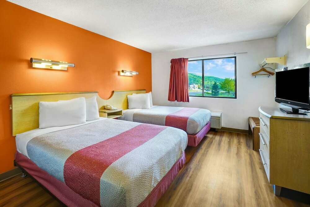 Otel Suburban Studios LaVale-Cumberland, Maryland Eyaleti, foto