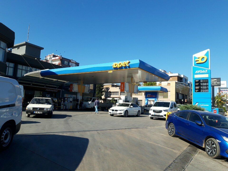 Benzin istasyonu Opet, İzmir, foto