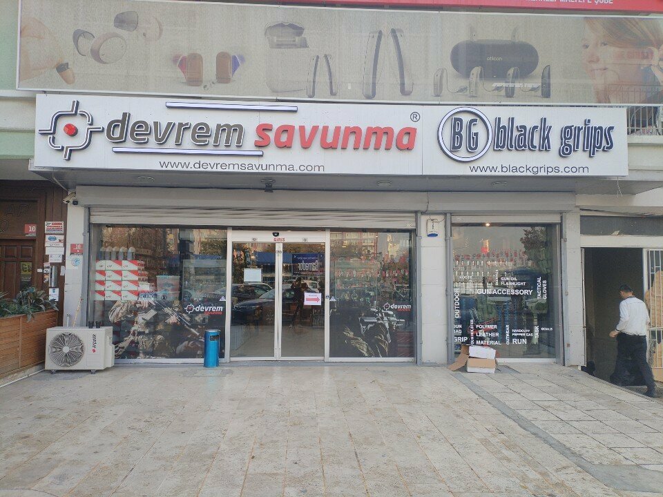 Silah ve koruma ürünleri Devrem Savunma, Ankara, foto