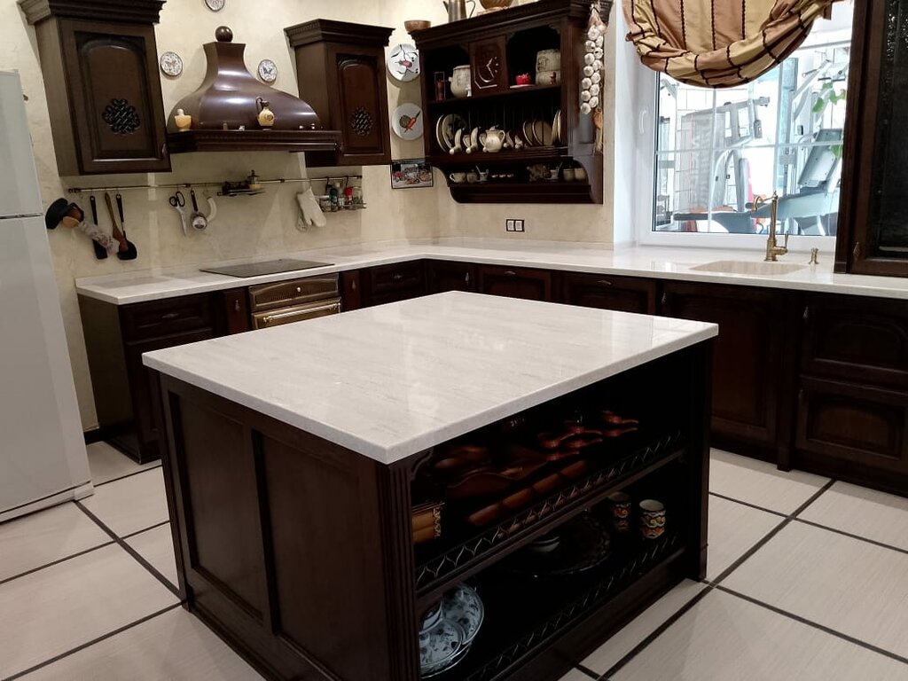 Taş ürünler ve yapılar Old School Stone, Jukovski, foto