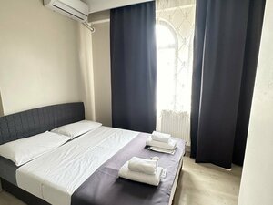 GLR (Balıkesir, Karesi, 15004. Sok., 2/B), otel  Balıkesir'den