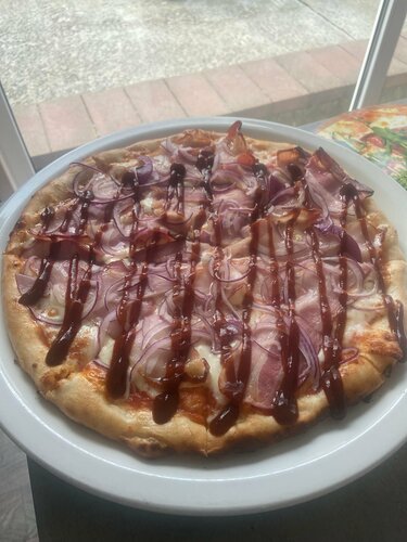 Pizzacılar Пицца на Дровах, Minskaya oblastı, foto