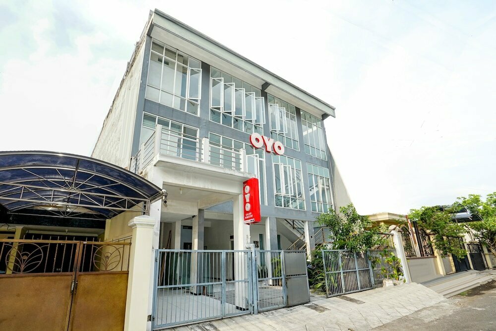 Otel Oyo 661 Galaxy Homestay, Surabaya, foto