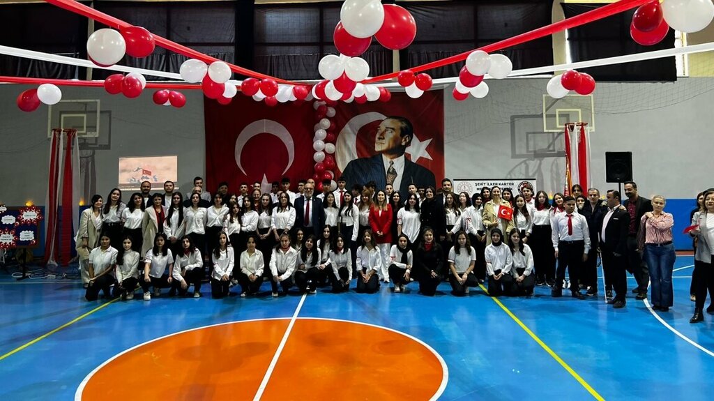 Fen lisesi, sosyal bilimler lisesi Şehit İlker Karter Mesleki ve Teknik Anadolu Lisesi, Eskişehir, foto