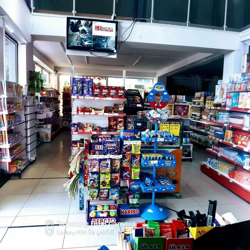 Büyük mağazalar Dışmar avm, Manisa, foto