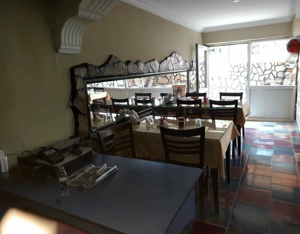 Kafe Akarlar Pide Salonu, Antalya, foto