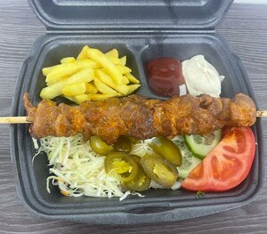 Мангальная Горячий Цех (ulitsa Pushkina No:88/1), kafe  Leninsk‑Kuznetski'den