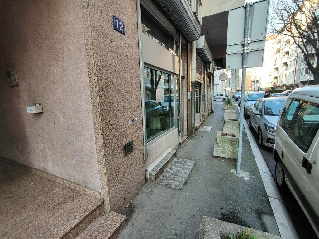 Avukatlar Tanja Ječmenica, Belgrad, foto