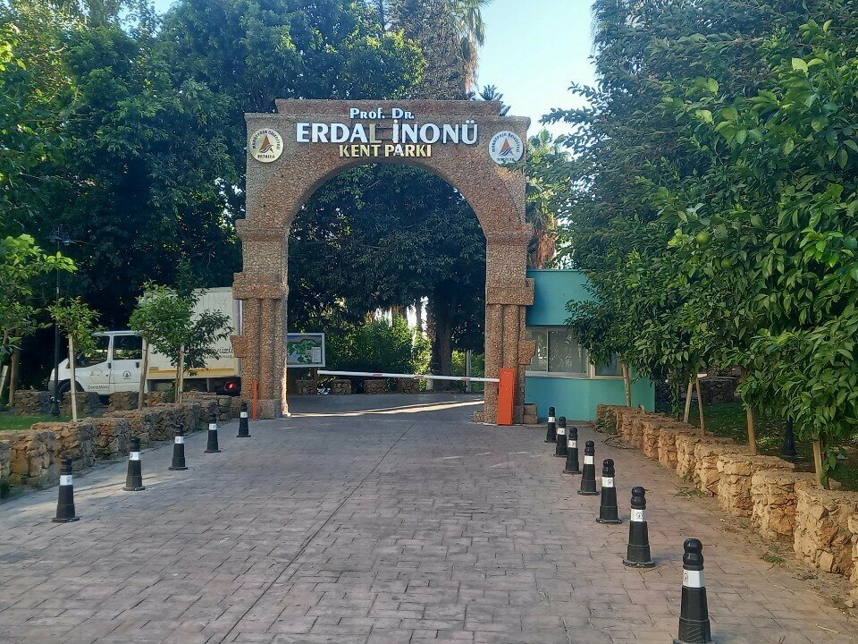 Kültür ve eğlence parkları Erdal İnönü Kent Parkı, Antalya, foto