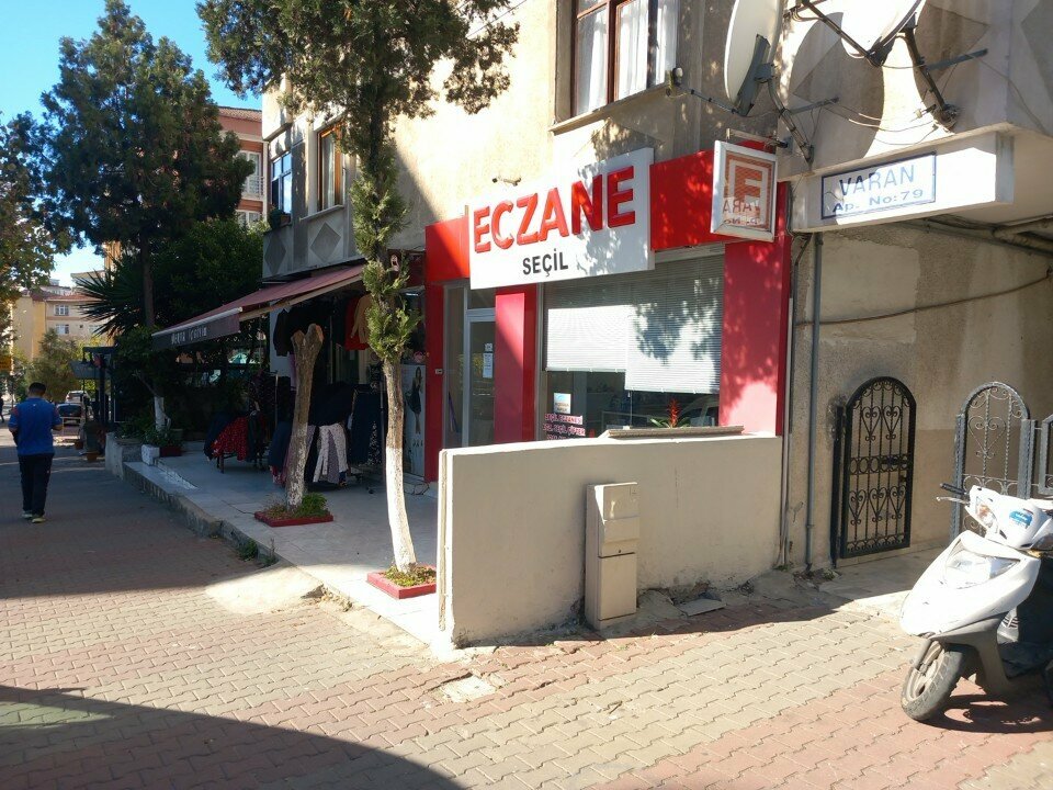 Eczaneler Seçil Eczanesi, İstanbul, foto