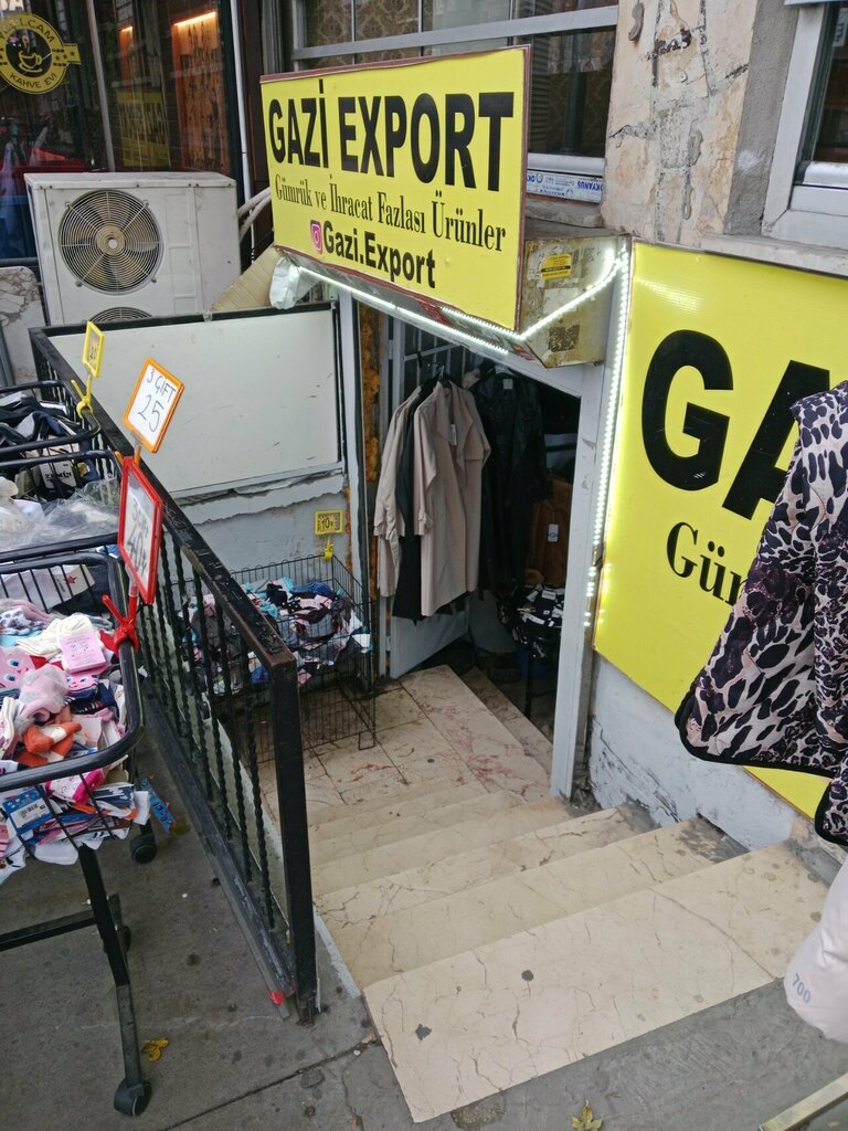Giyim mağazası Gazi Export, İstanbul, foto