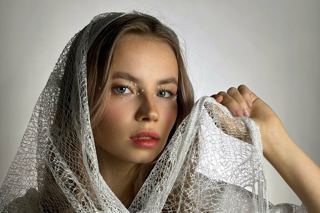 Kaş ve kirpik salonu Neslozhno Brows, Moskova, foto