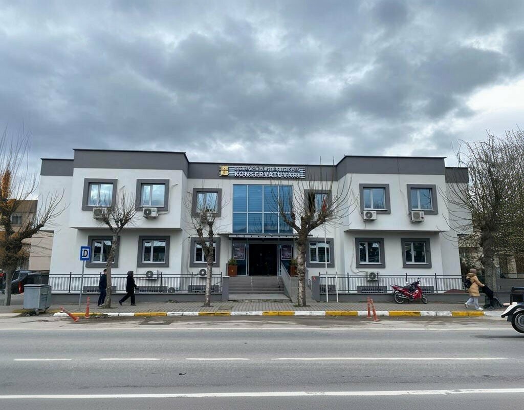 Müzik okulları ve konservatuarlar Balıkesir Büyükşehir Belediye Konservatuvarı, Balıkesir, foto
