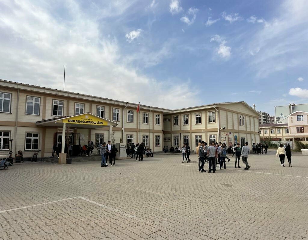 Lise Kirklardaği Anadolu Lisesi, Diyarbakır, foto