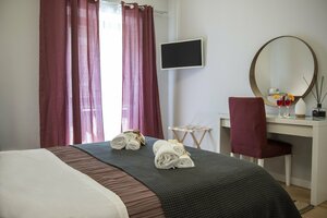 Vesù (IT, Naples, NA, 80142, Via Firenze 32, , Naples), otel  Napoli'den