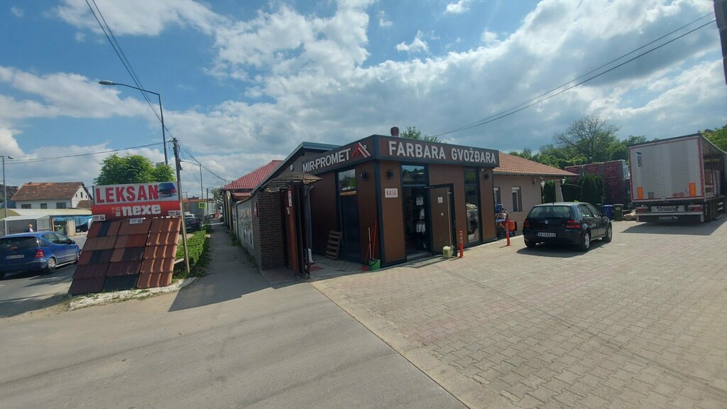 Yapı hipermarketi Mir Promet doo. Stovariste građevinskog materijala, Güney Backa İlçesi, foto