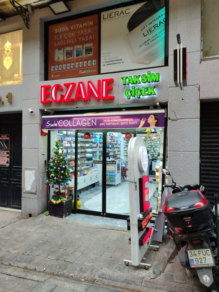 Eczaneler Taksim Çiçek Eczanesi, İstanbul, foto