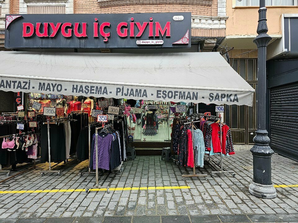 i̇ç giyim ve mayo mağazası Duygu İç Giyim, İstanbul, foto