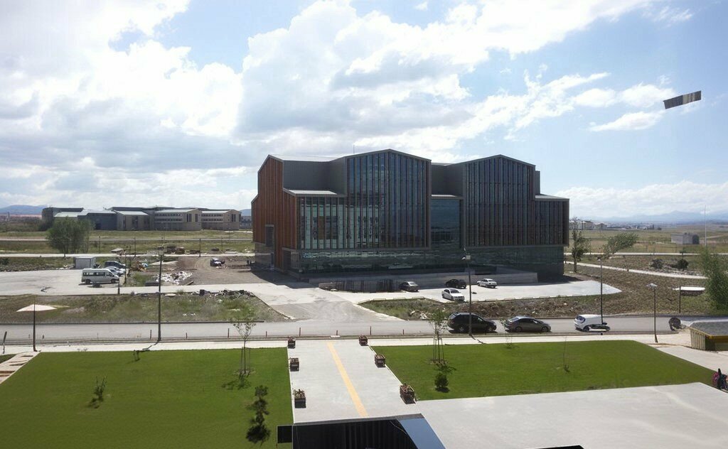 Kütüphaneler Erzurum Teknik Üniversitesi Merkezi Kütüphanesi, Erzurum, foto