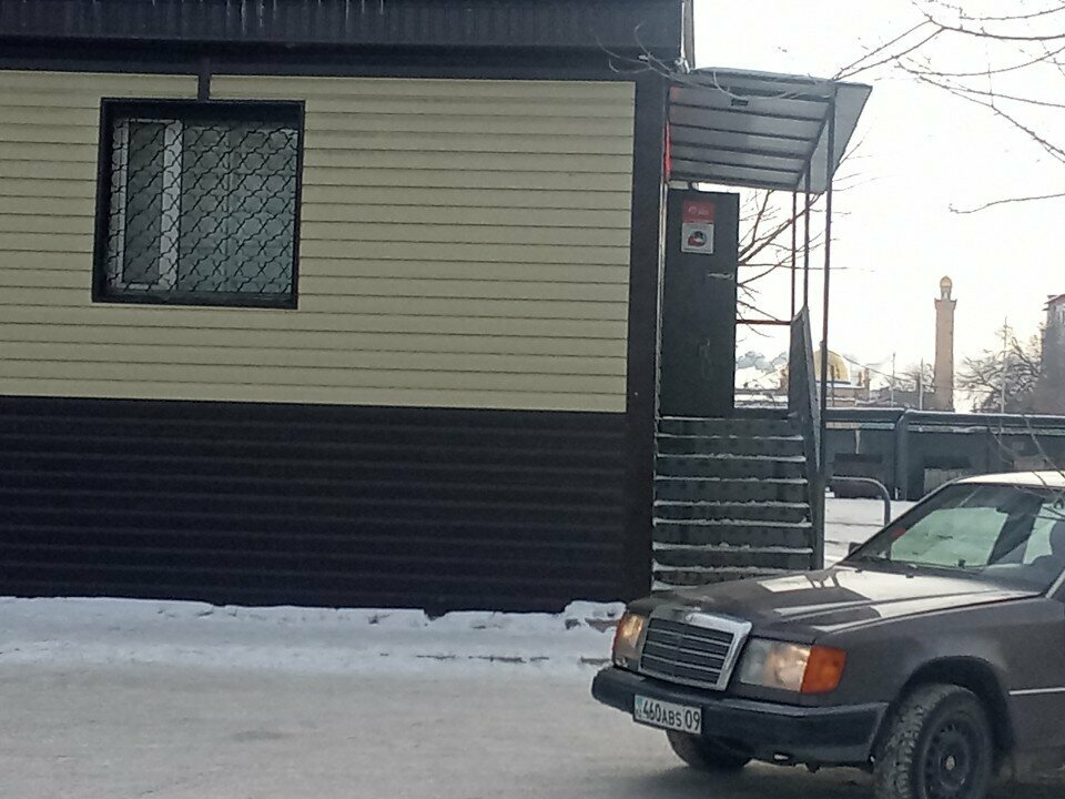 Otomobil yedek parçaları Bibika, Setbayev (Satpayev), foto