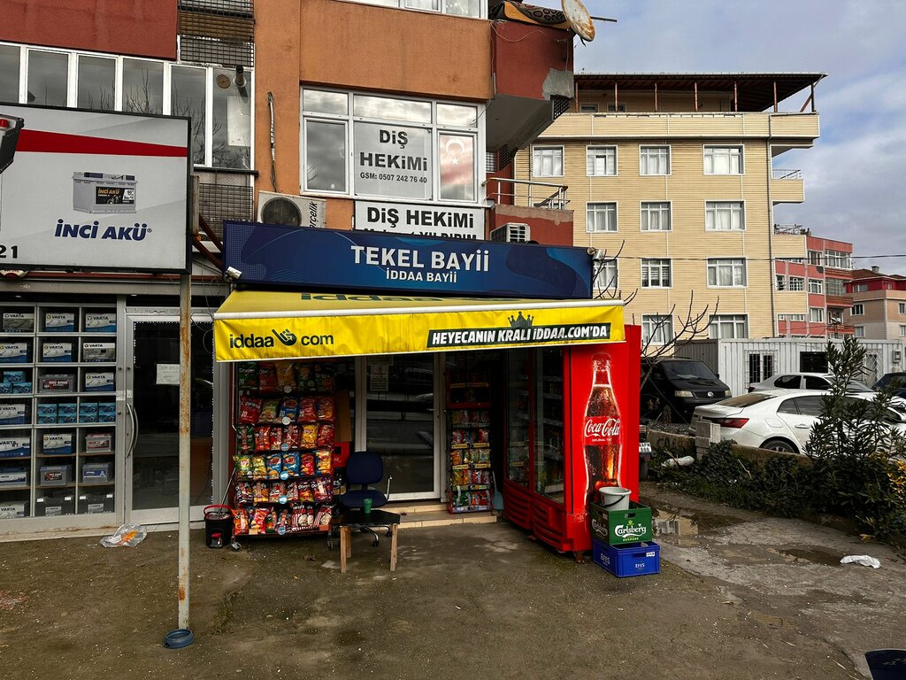 Alkollü içecekler Tekel Bayii, İstanbul, foto