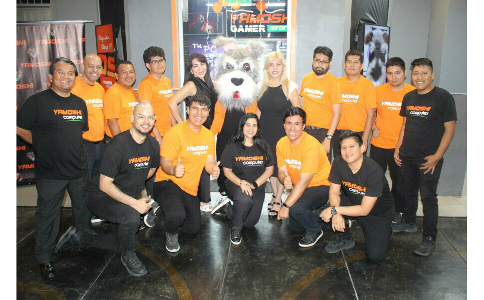 Alışveriş merkezleri PC Computers, Lima, foto