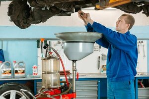 Service Park (Borkovskaya Street No:99с1), otomobil servisi  Tolyatti'den (Togliatti'den)
