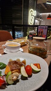 Garage food&coffee (Garadzieckaja Street No:30, Minsk), kafe  Minsk'ten