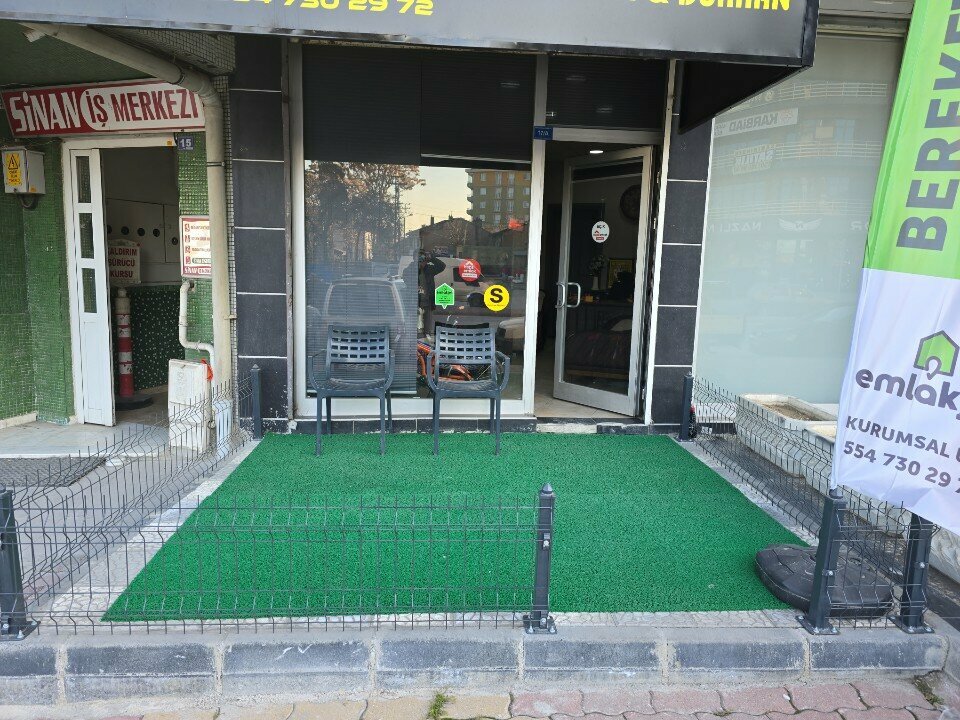 Emlak ofisi Bereket Emlak, Konya, foto