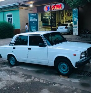 Abdullah Service Door Adjustment (ulitsa Uzbekistan No:4, Chartak), otomobil servisi  Nemengan eyaletinden