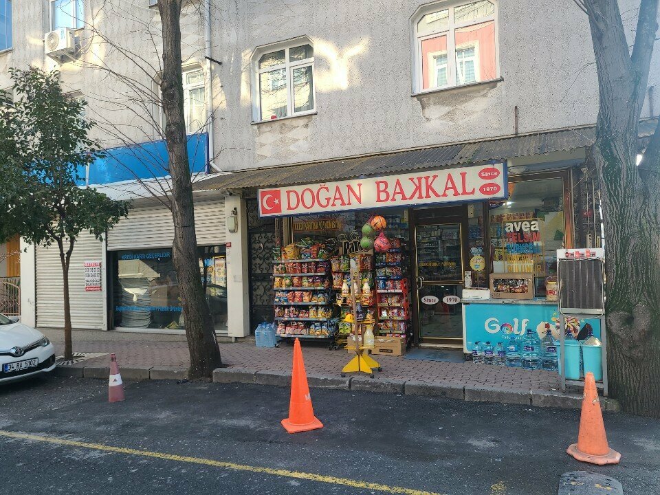 Mini-market Doğan Bakkal, İstanbul, foto