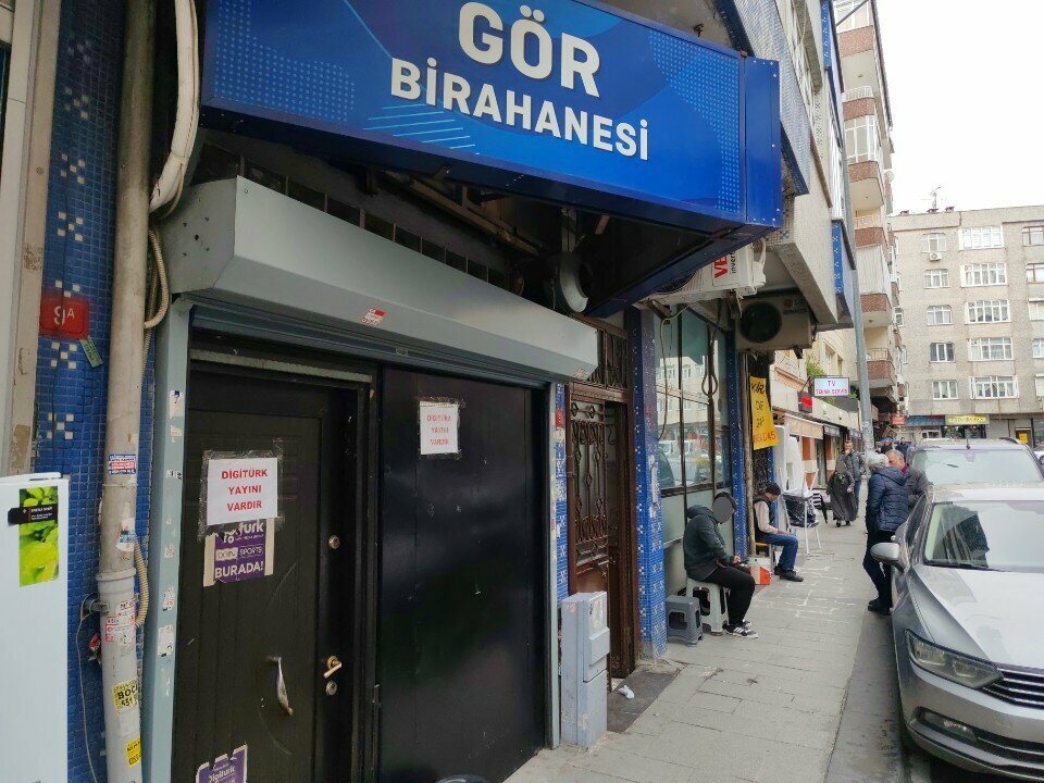 Bira dükkanı Gör Birahanesi, İstanbul, foto